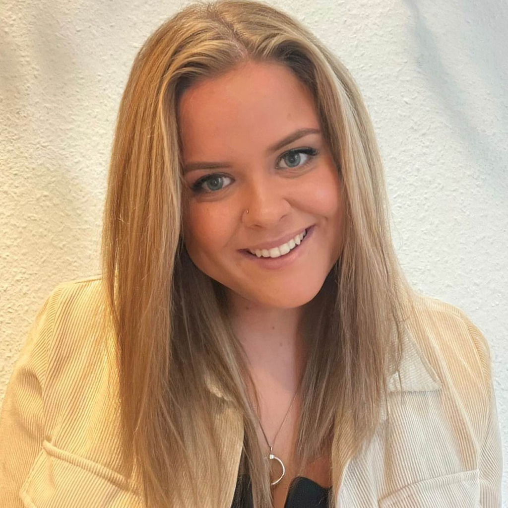 Kim Heger - Fachkraft Lohn und Gehalt - ADMIRAL ENTERTAINMENT GmbH | XING