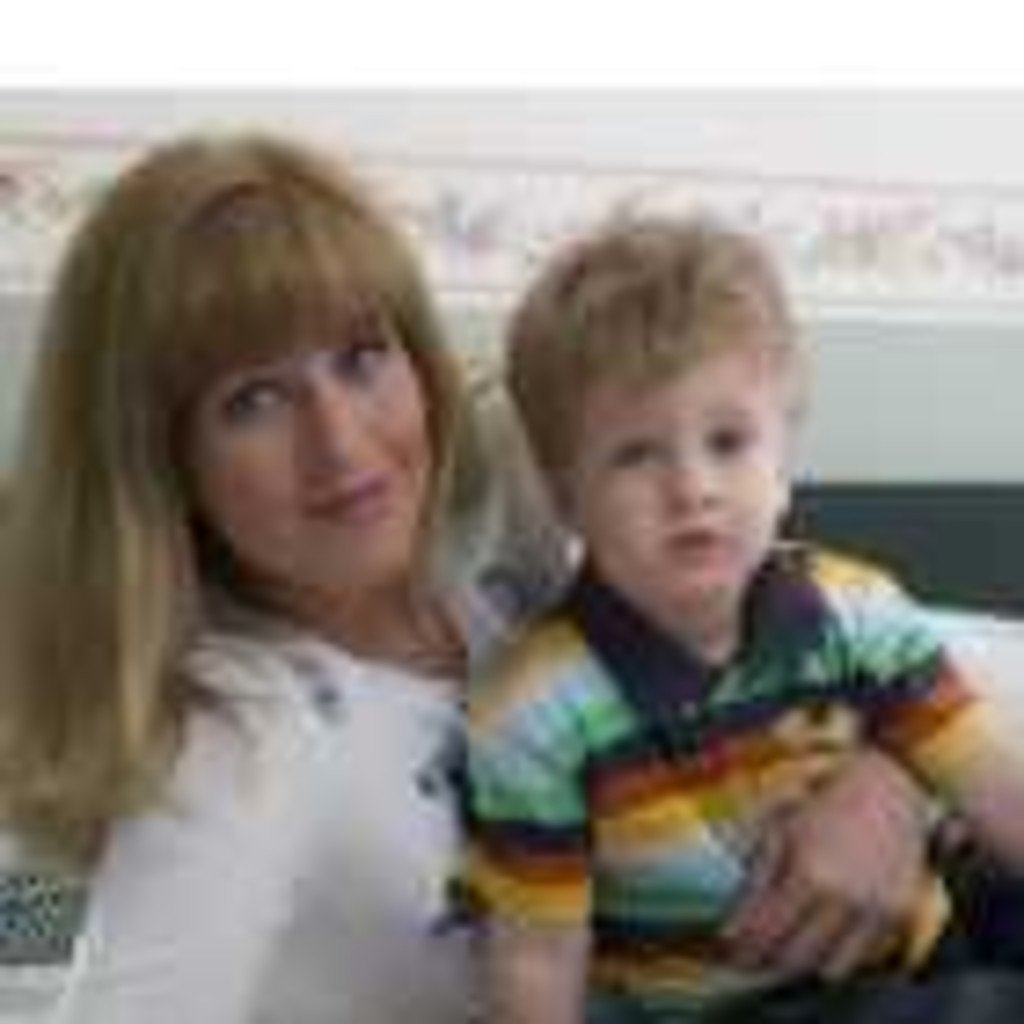 Mónika Fodor-Kassai - Rovatvezető - Silver Kiadó | XING