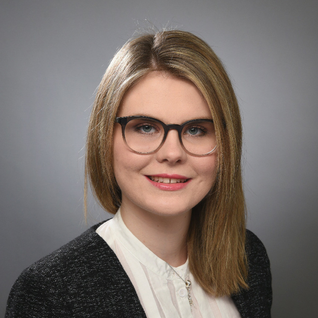 Sarah Falk - Referentin für Presse- und Öffentlichkeitsarbeit - Stadt ...