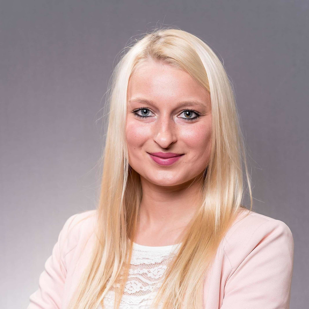 Laura Bruder's Instagram, Twitter & Facebook on IDCrawl