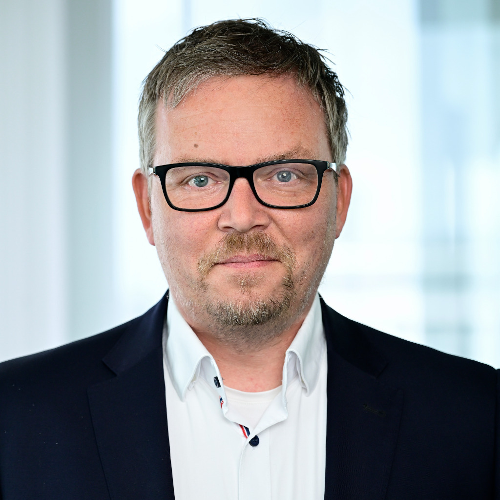 Alexander Rubach - Senior Treasury Manager - HIH Invest Real Estate ...