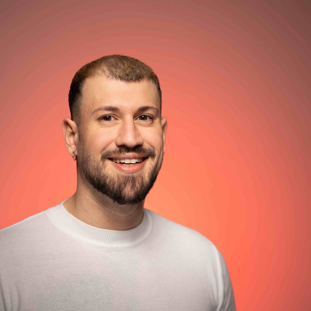 Enis Sarisin - Sales Manager - CandidatesNow -part of oneoutofhundred ...