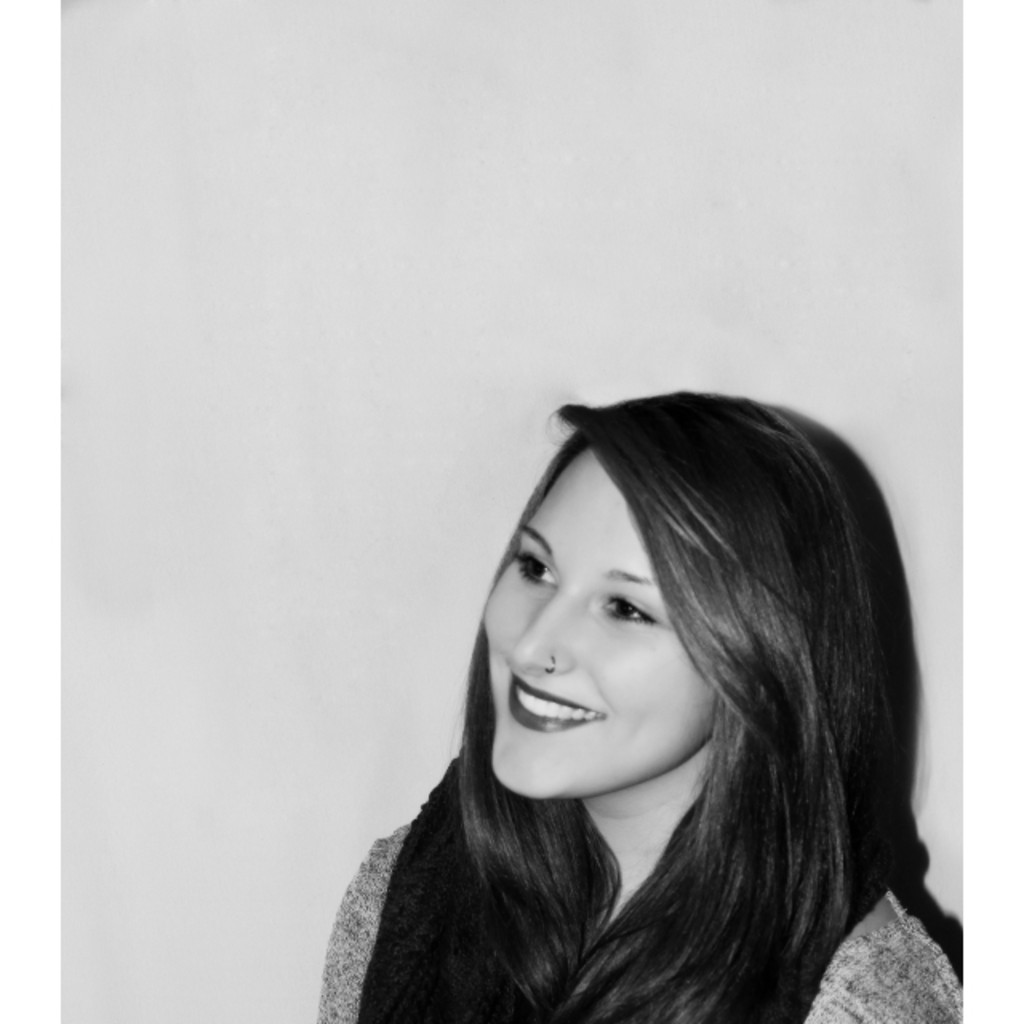 Sabrina Pfeffer - Praktikantin - Sg-Medien GmbH | XING