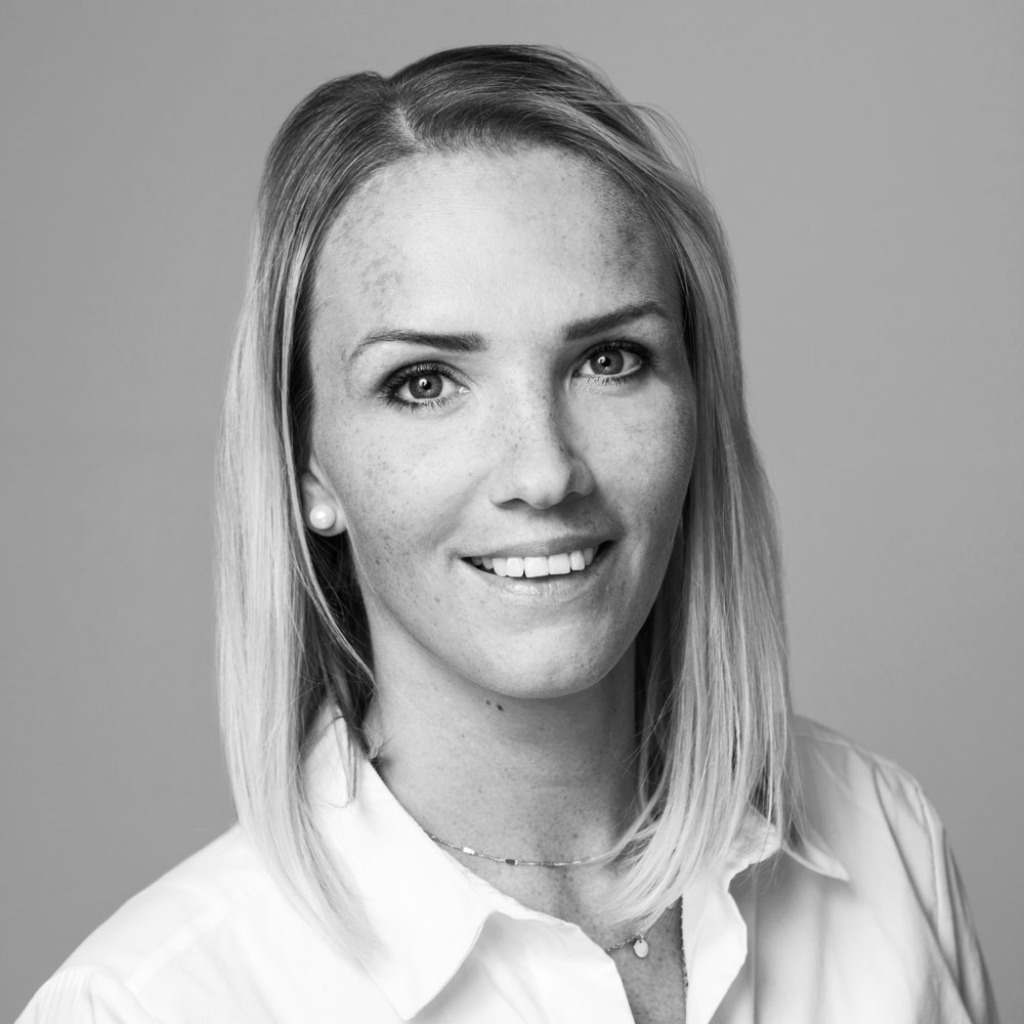 Lisa Schiller's Instagram, Twitter & Facebook on IDCrawl