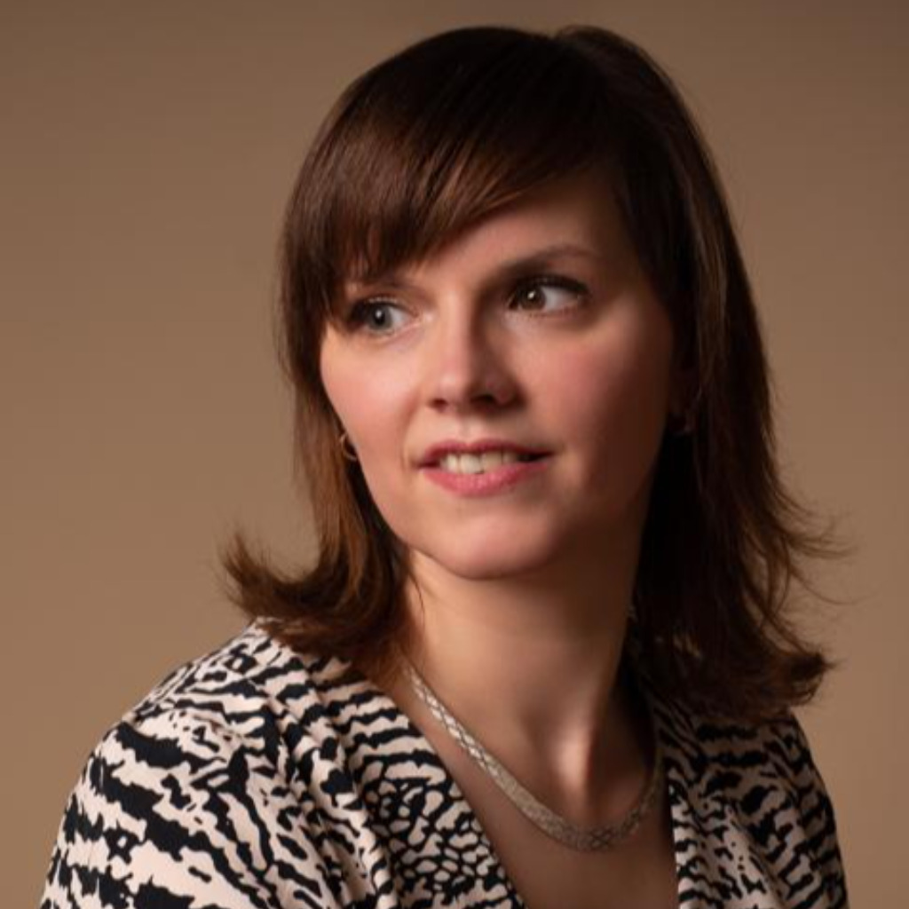 Irene Menzer - Apothekerin - Schwalben Apotheke im Knaus-Center | XING