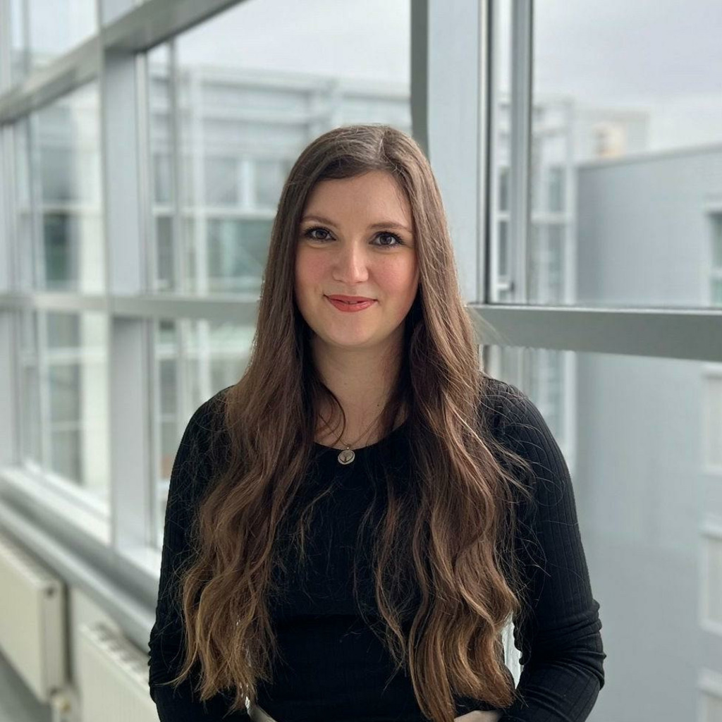 Nicole Hippmann - Senior Specialist Recruiting - Infineon Technologies GmbH Dresden | XING