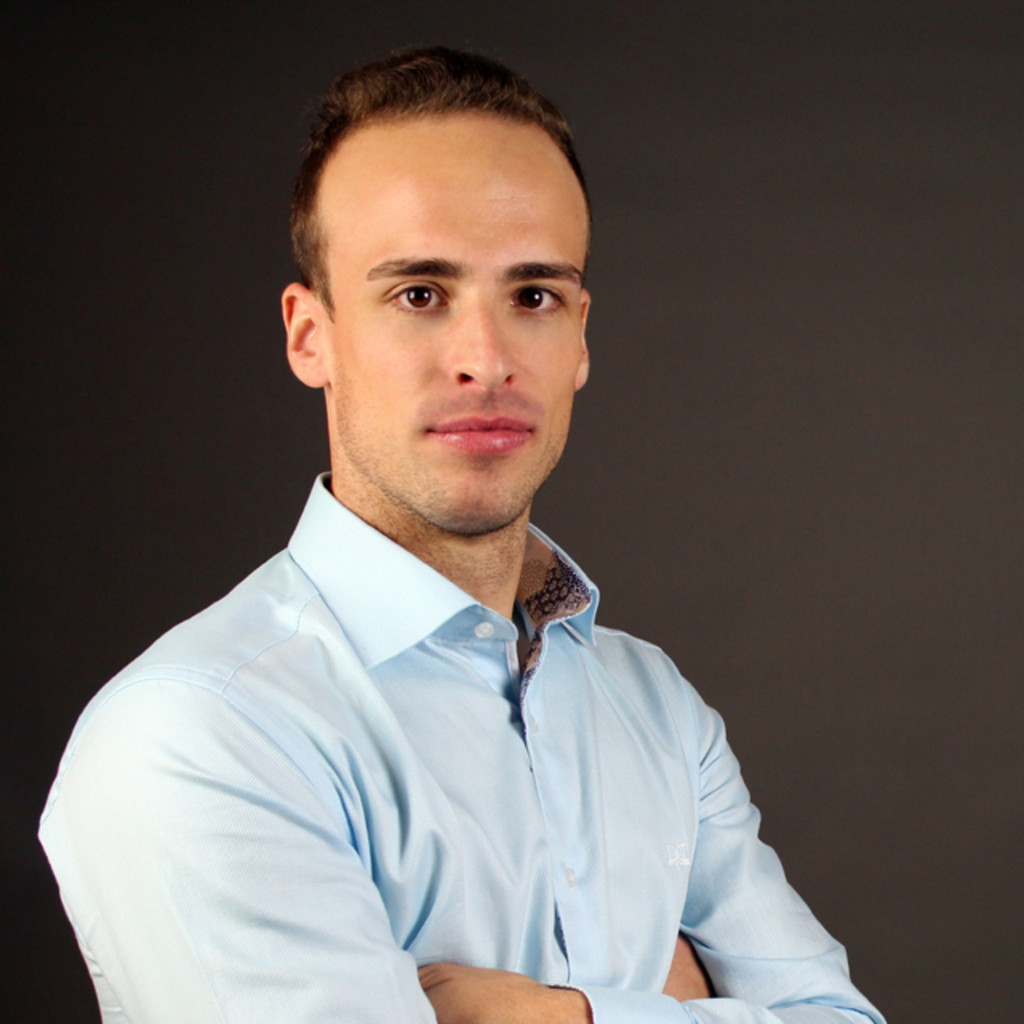 Philipp Neumann - Geschäftsführer - design worker | Fullservice Werbe ...