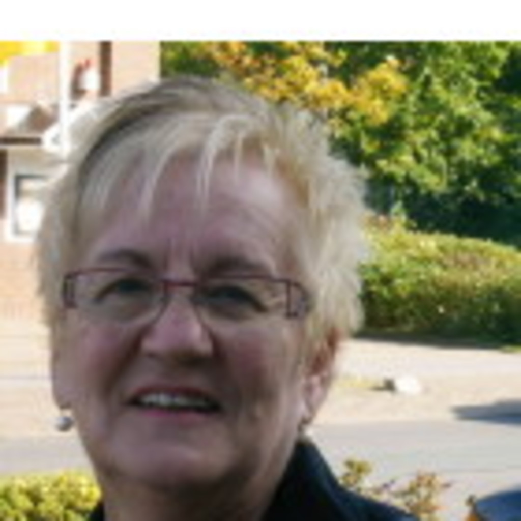 Edith Becker's Instagram, Twitter & Facebook on IDCrawl