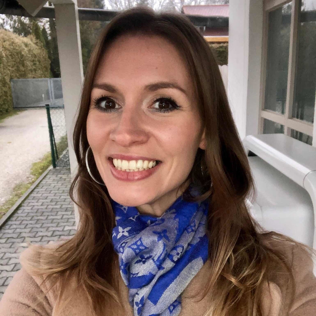 Nina Keller - Service Agent - Aicher Ambulanz Union | XING