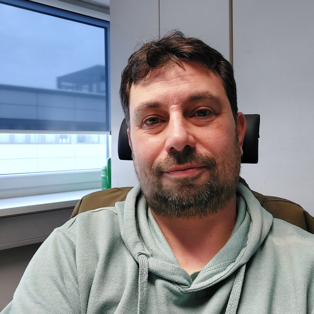 Michael Philbert - IT-Systemadministrator / OT-Serversysteme - SCHOTT ...