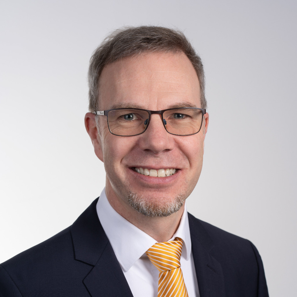 Dirk Hennig - Director User Experience & Product Ownership - ELO ...