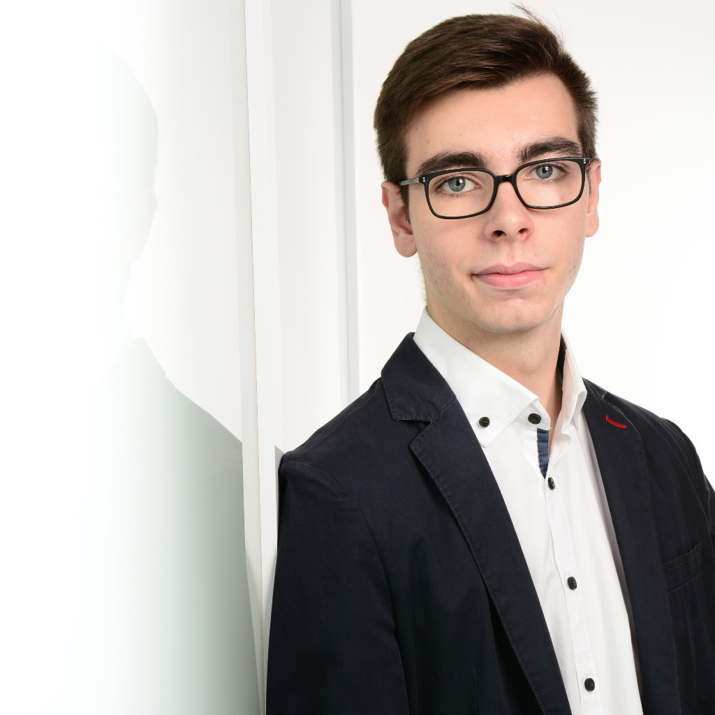 Michael Vadas's Instagram, Twitter & Facebook on IDCrawl