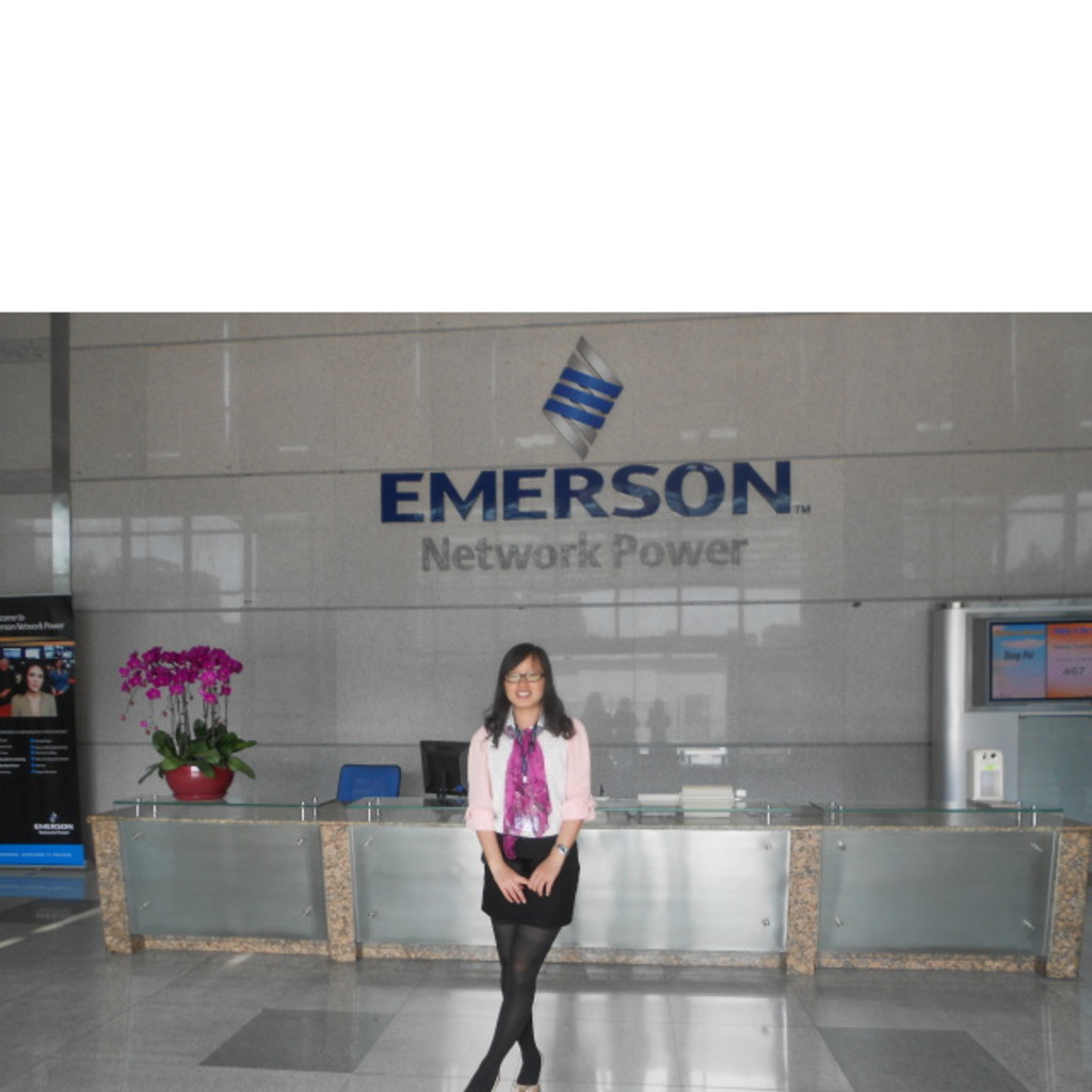 Wina Liu - buyer - FOXCONN | XING