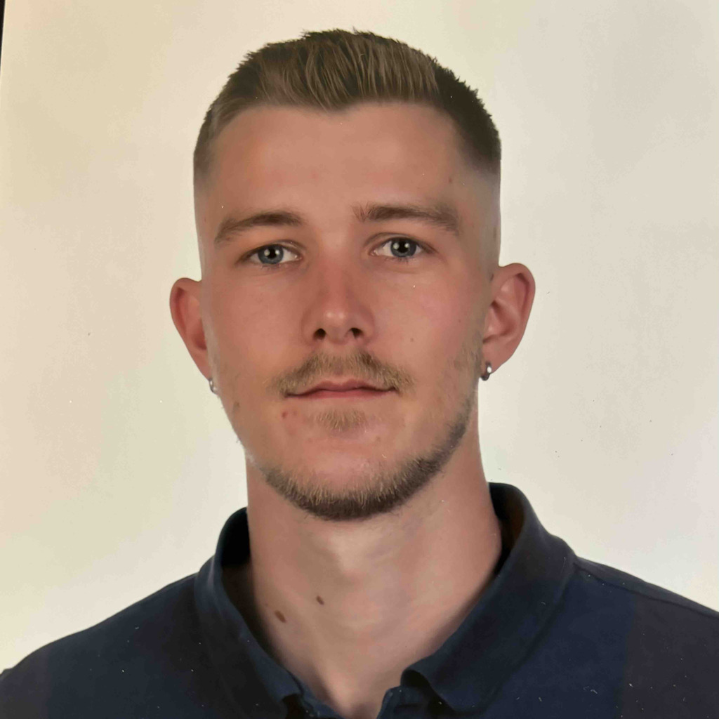 Eric Baltes - Maler und Lackierer - Malerbetrieb Mombauer | XING