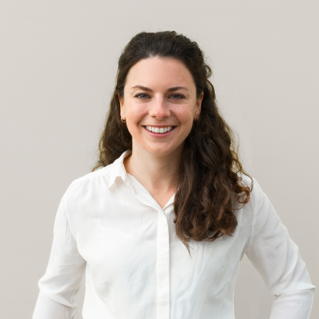 Dr. Anna Haupeltshofer - Referentin Weiterbildung - Vereinigung der ...