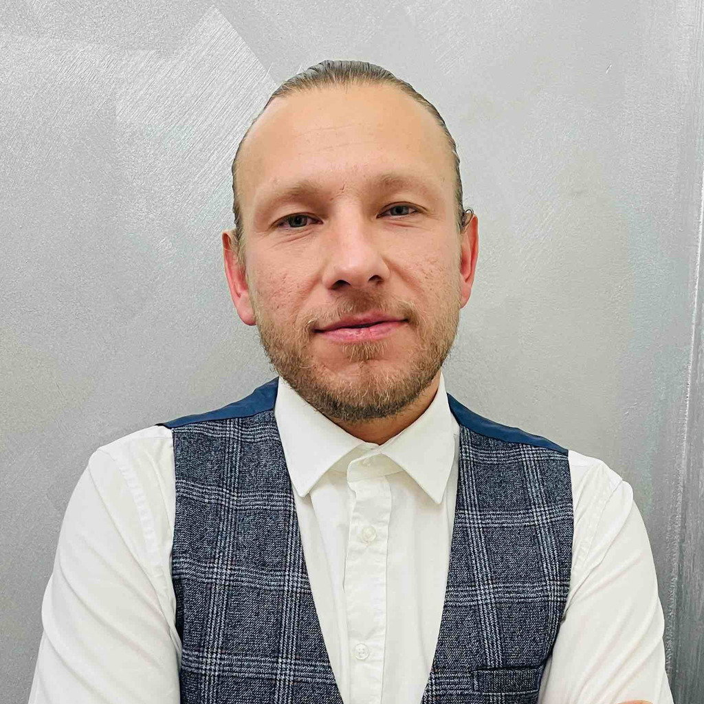 Oleg Wolf - Leiter Logistik - OETINGER Aluminium GmbH | XING