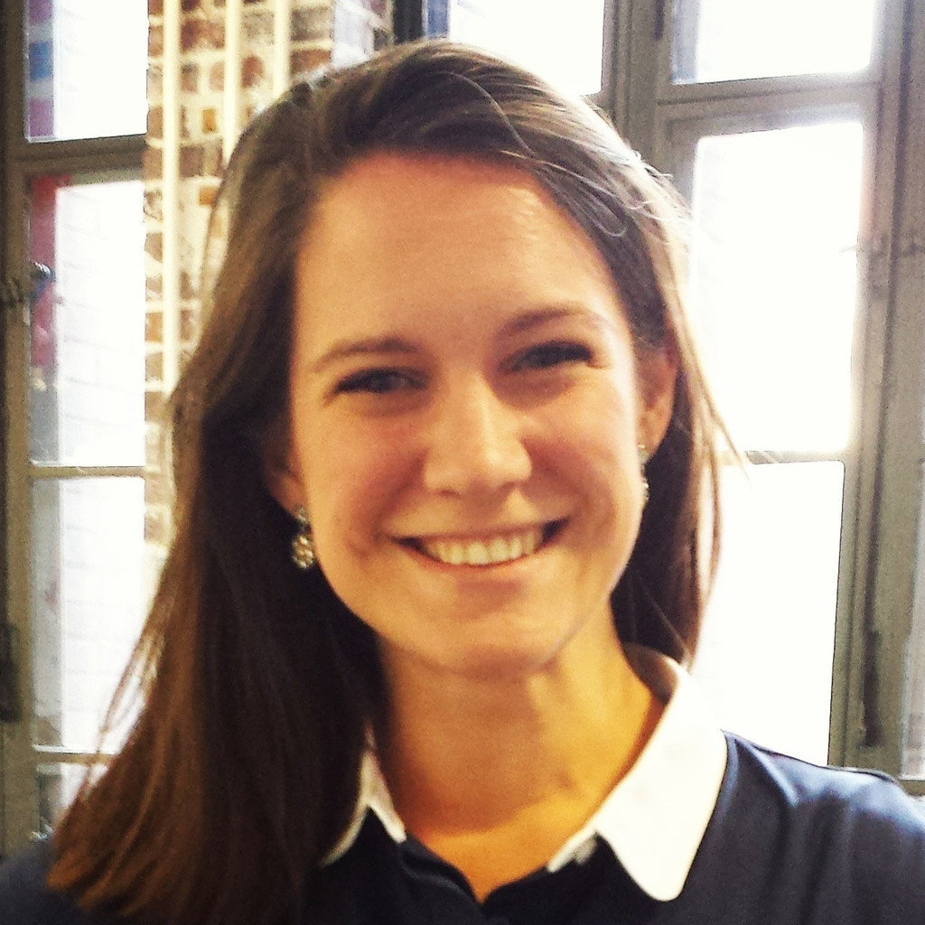 Caroline Herman - Chief Marketing Officer - SchoolMouv | XING