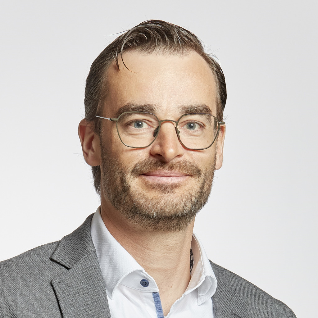 Dipl.-Ing. Sebastian Kaderk - Senior Vice President, Portfolio ...