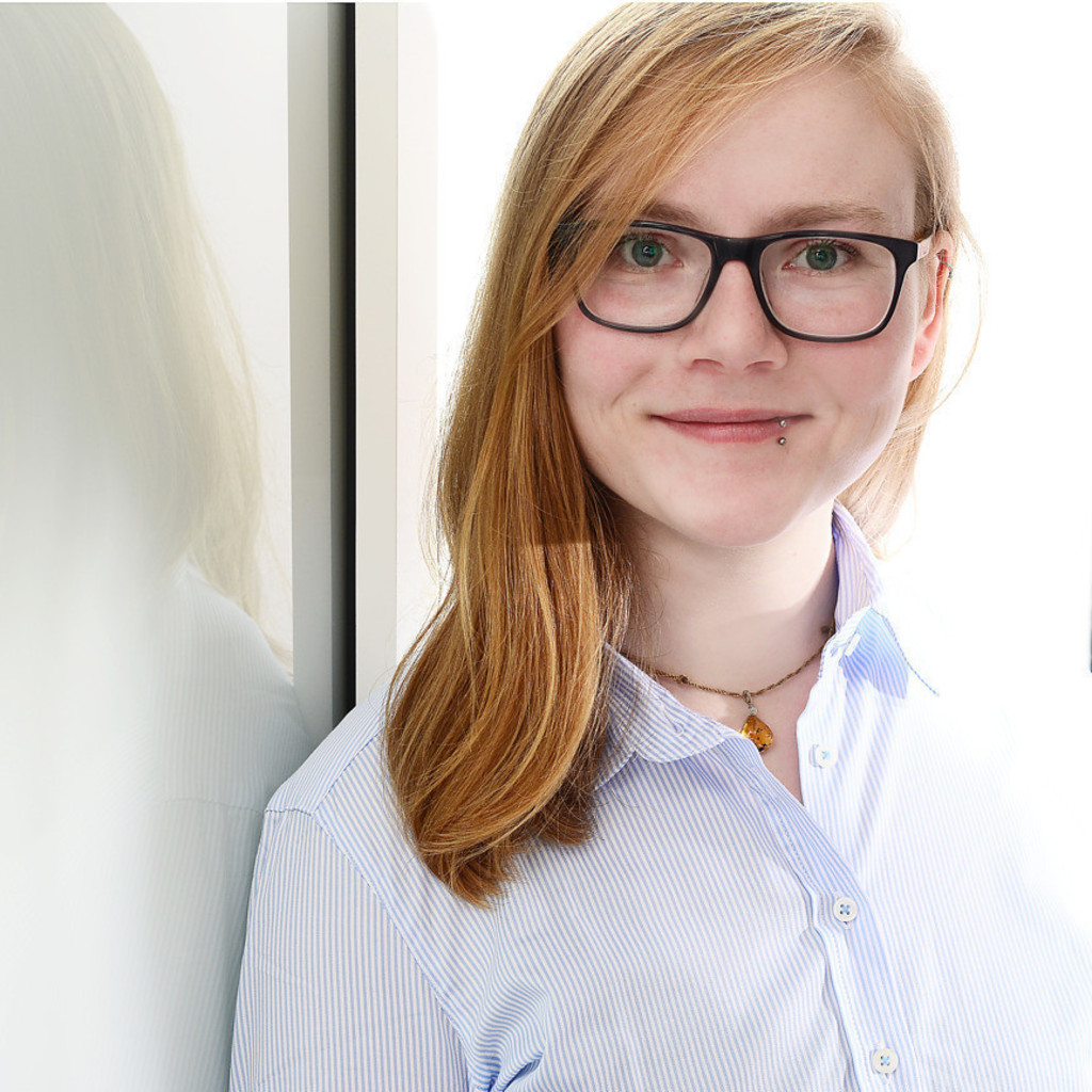 Laura Marx - Production Design Transfer Engineer - Personalica GmbH | XING