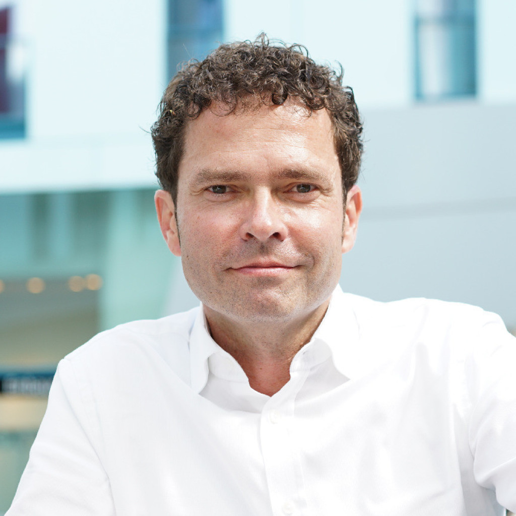 Dr. Michael Grampp - Leiter Research, Kommunikation & Digital ...