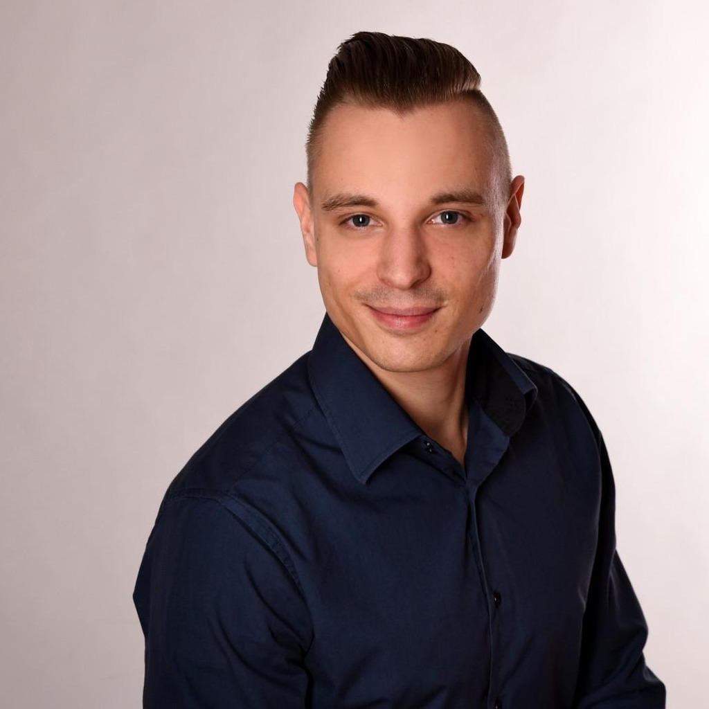 Christopher Bremer - Sachbearbeiter der Abteilung Technik - Getränke ...