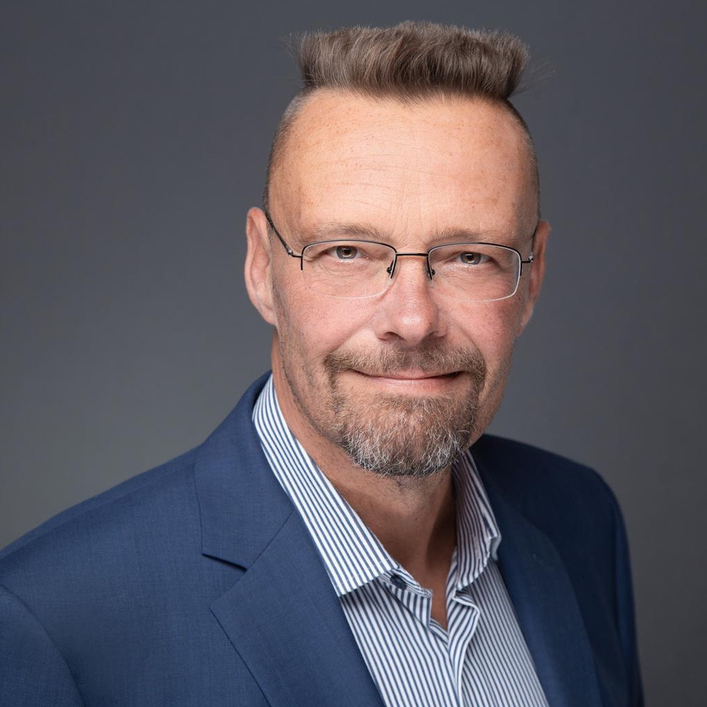 Roman Lauth - Niederlassungsleiter und Prokurist - Anhalt Logistics ...