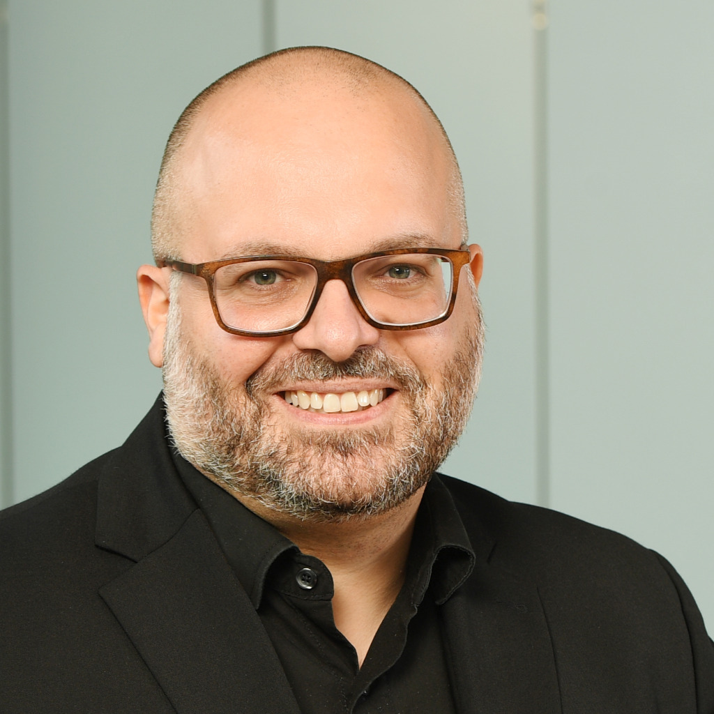 Martin Pitsch - Abteilungsleiter der Personalabteilung & stellv. Leiter ...