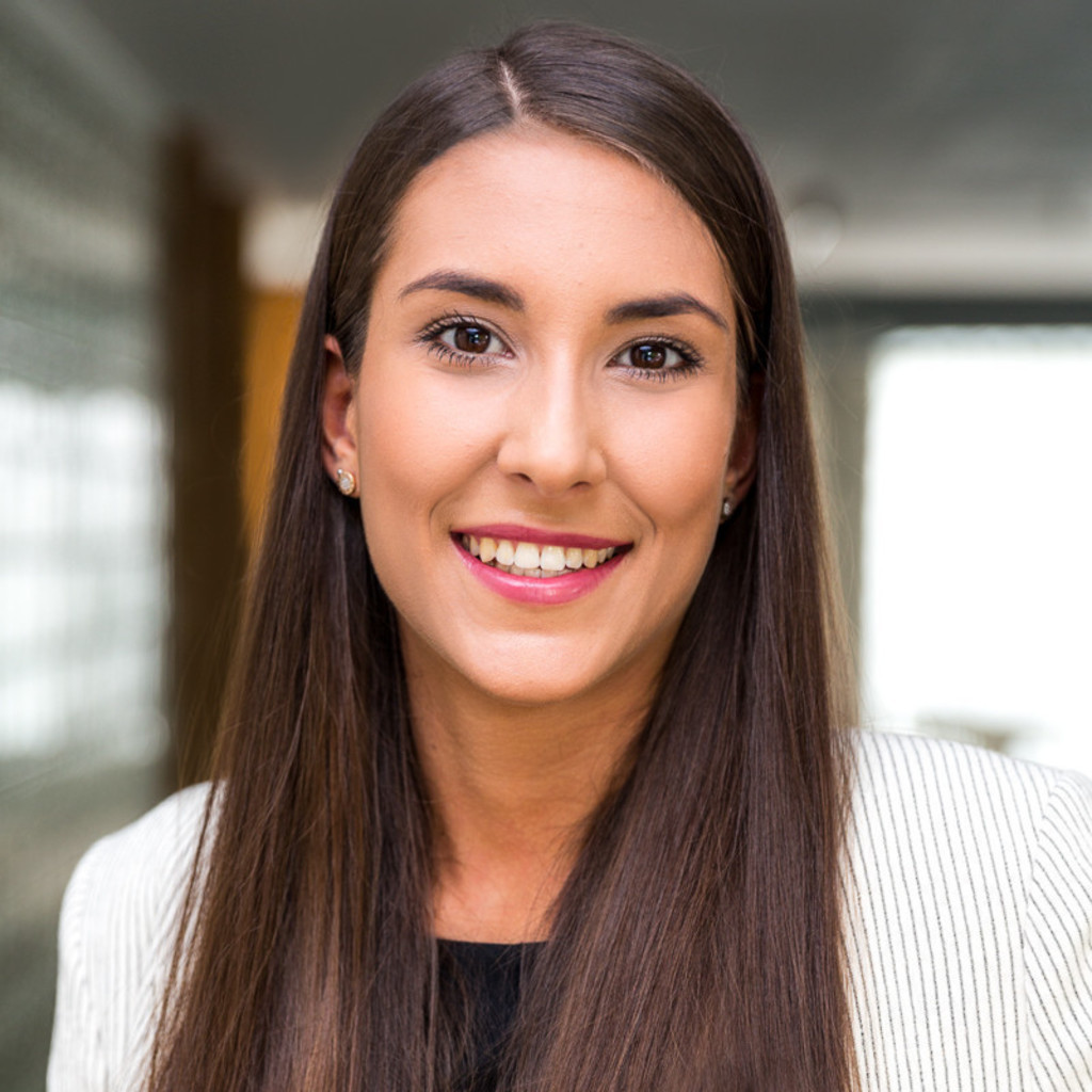 Sarah Resar - Brand Specialist - Amazon | XING