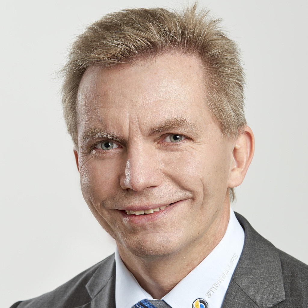 Dipl.-Ing. Manfred Fischer - Product Manager - Strama-MPS Maschinenbau ...
