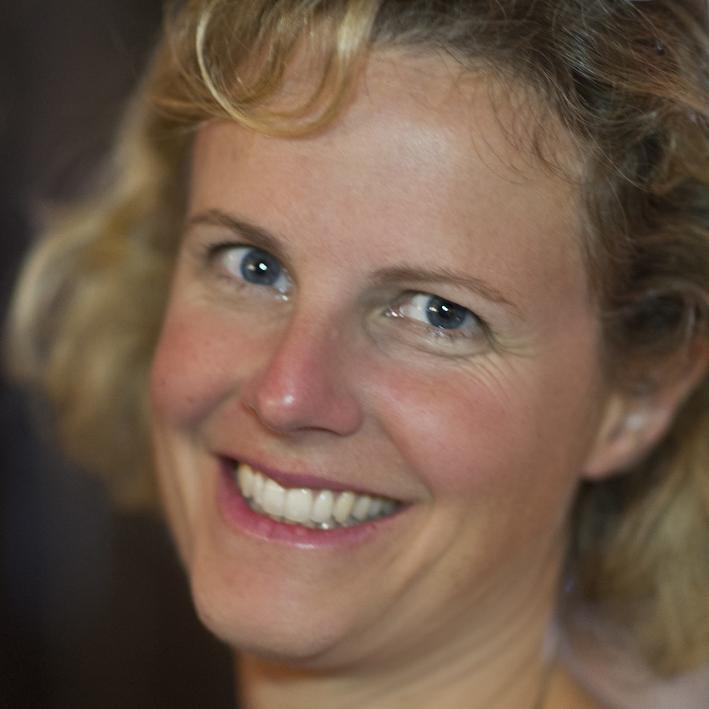 Simone Pfeiffer - Grafik-Designerin - Studio Blickfang GmbH | XING