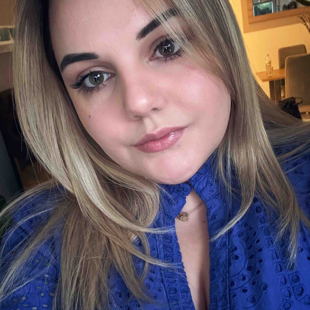 Jasmin Van der wals - Sachbearbeiterin Marktkommunikation - naturstrom ...