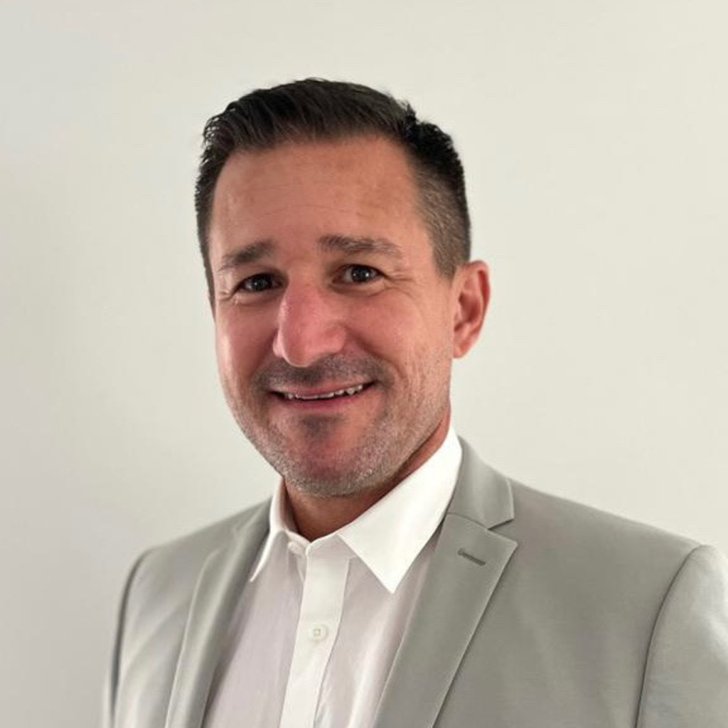 Sven Martin - Leiter Rechnungswesen - Peter Stalder Immobilien AG | XING