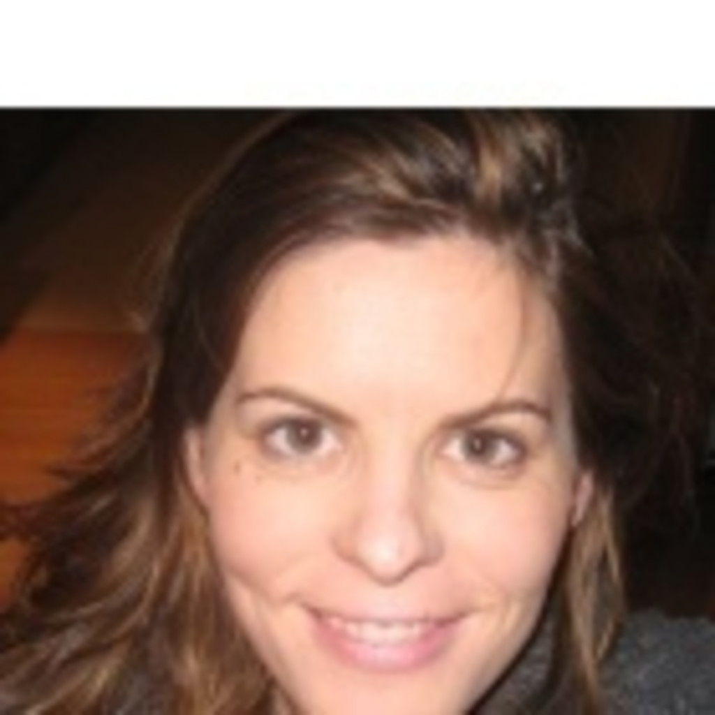 Caroline Candas - Internal Communications Business Partner ...