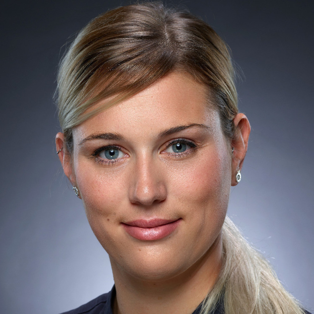 Sandra Schumann - Fertigungstechnikerin Bereich Galvanik - ERNI ...