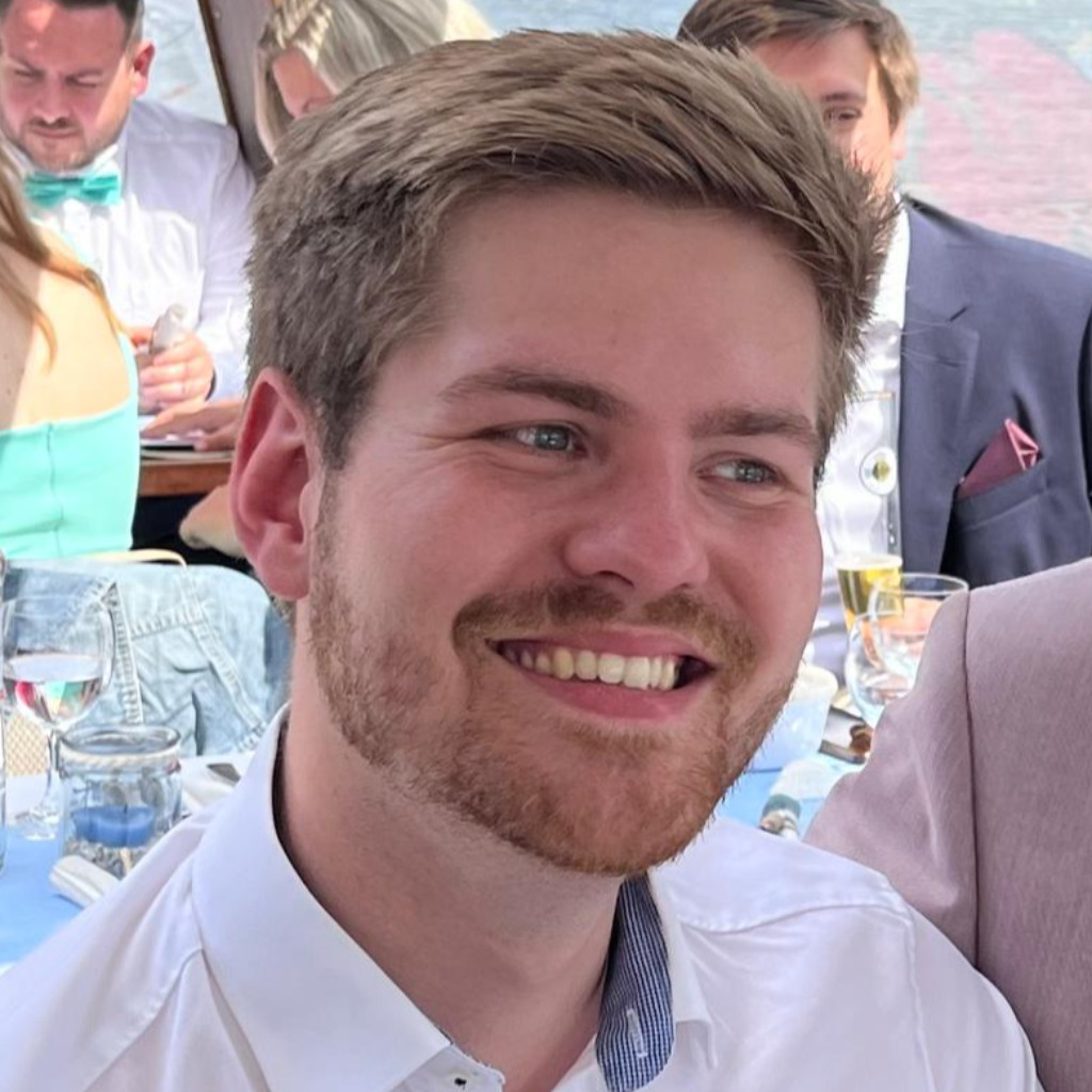 Philip Adam - Junior People Development Manager - VitalAire GmbH | XING