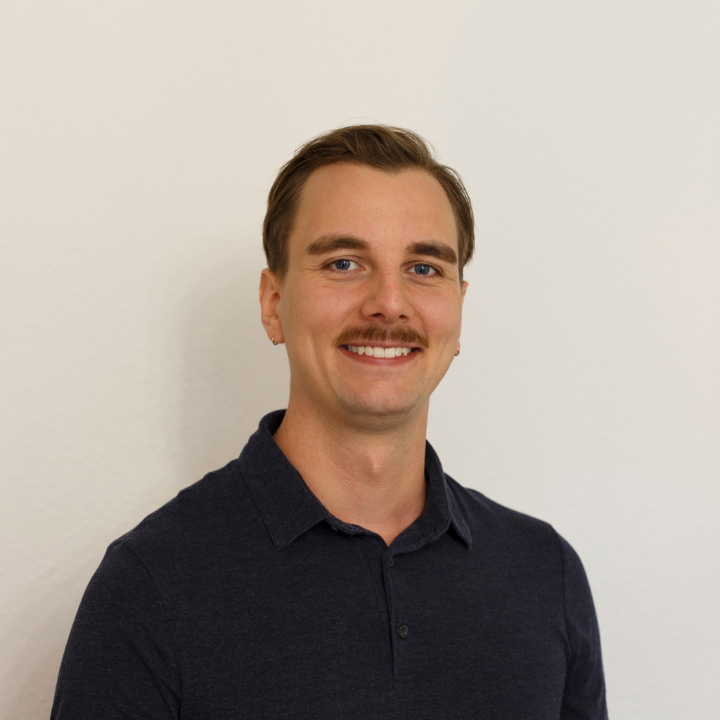 Simon Steinmann - Motorsport Solutions Specialist - RIEDEL Communications GmbH & Co. KG | XING