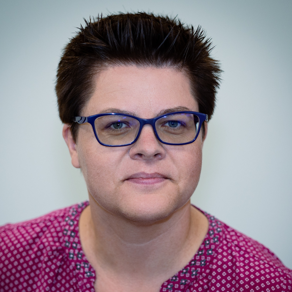 Melanie Reischmann - Global Process Transformation for Customs - Robert ...