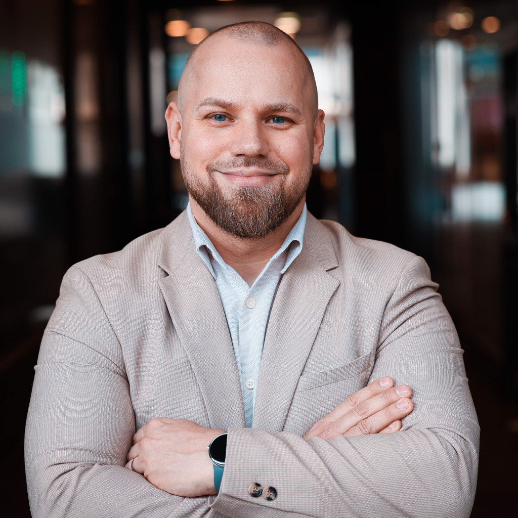 Patrick Behr - Angestellter - Artweger GmbH. & Co. KG | XING