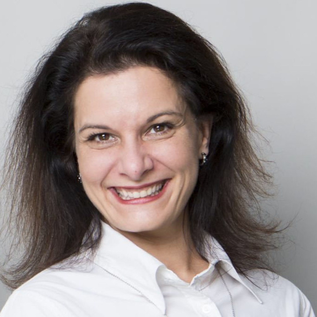 Christina Frank's Instagram, Twitter & Facebook on IDCrawl