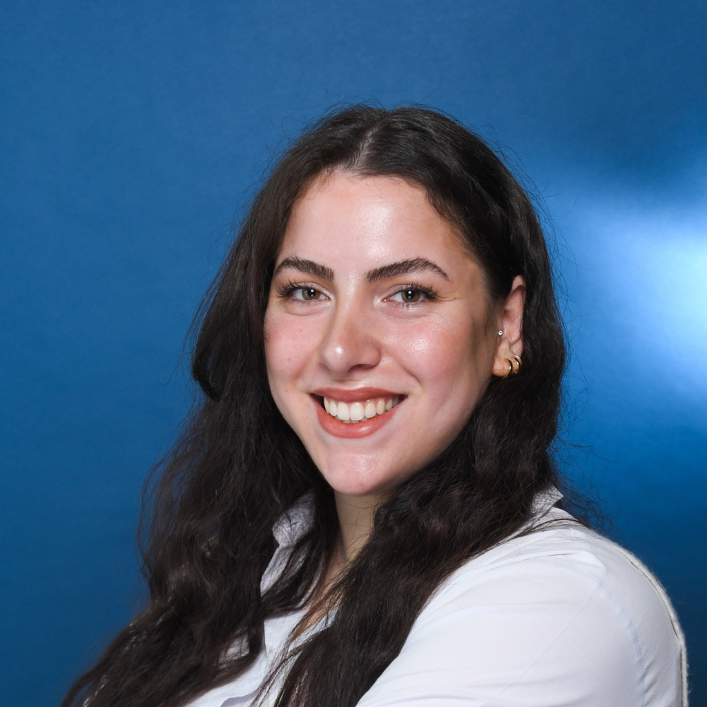 Deniz Celik's Instagram, Twitter & Facebook on IDCrawl