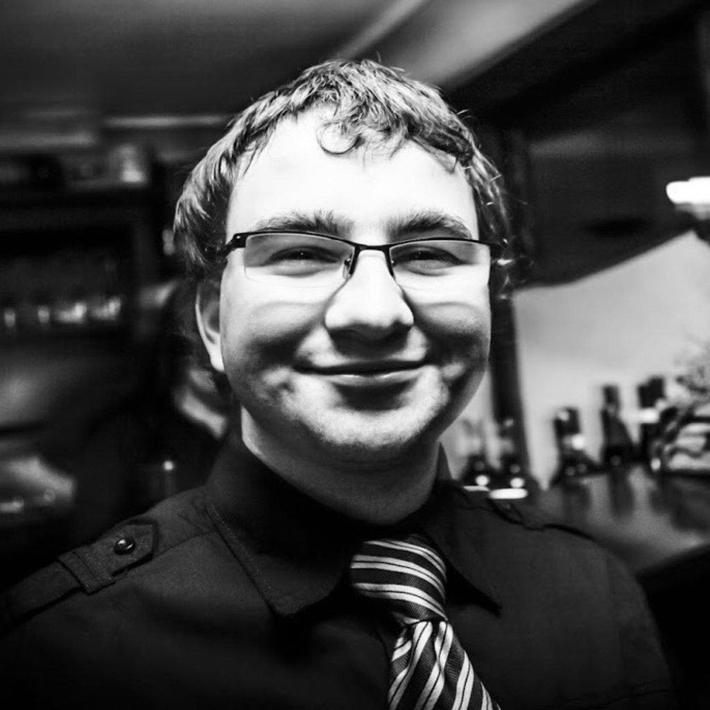 Kevin Haas - Hausmeister - {} | XING