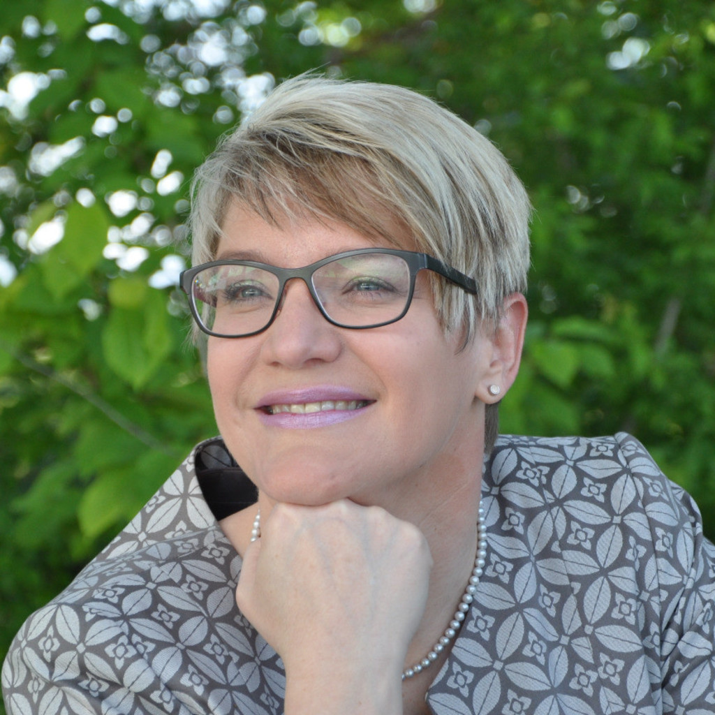 Daniela Walter - Rechtsanwaltsfachangesellte - Dr.H | XING