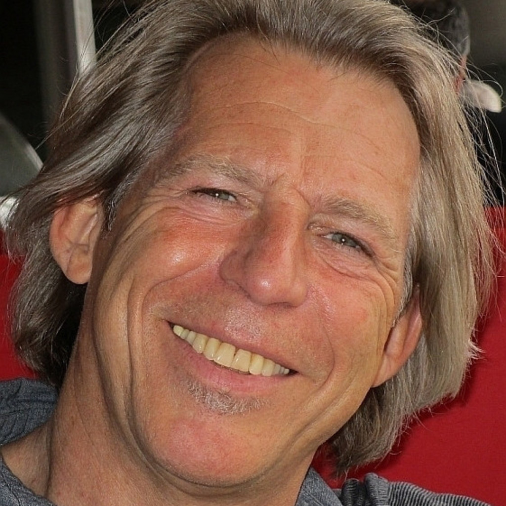 Michael Theis in der Personensuche von Das Telefonbuch