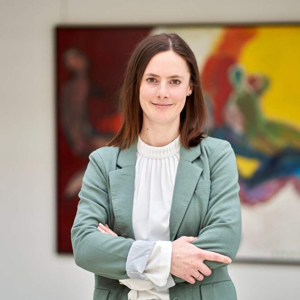 Julia Stiller - Referentin Vorstandsbüro und Beteiligungsmanagement - Energieversorgung ...