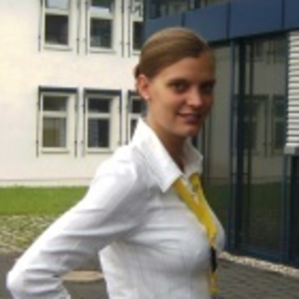 Jessica Volz - Bezirksleiterin - Debeka V.v.a.G. | XING