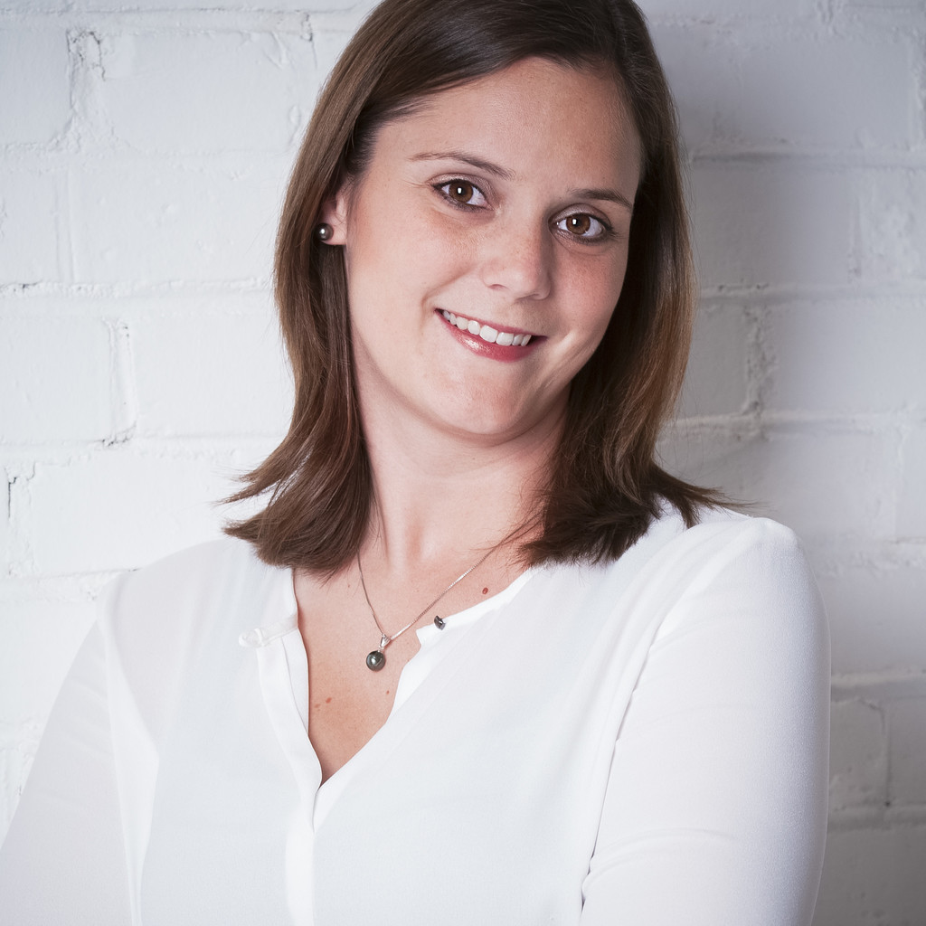 Elisabeth Wust - Marketing Communications Manager - Siemens Healthcare ...