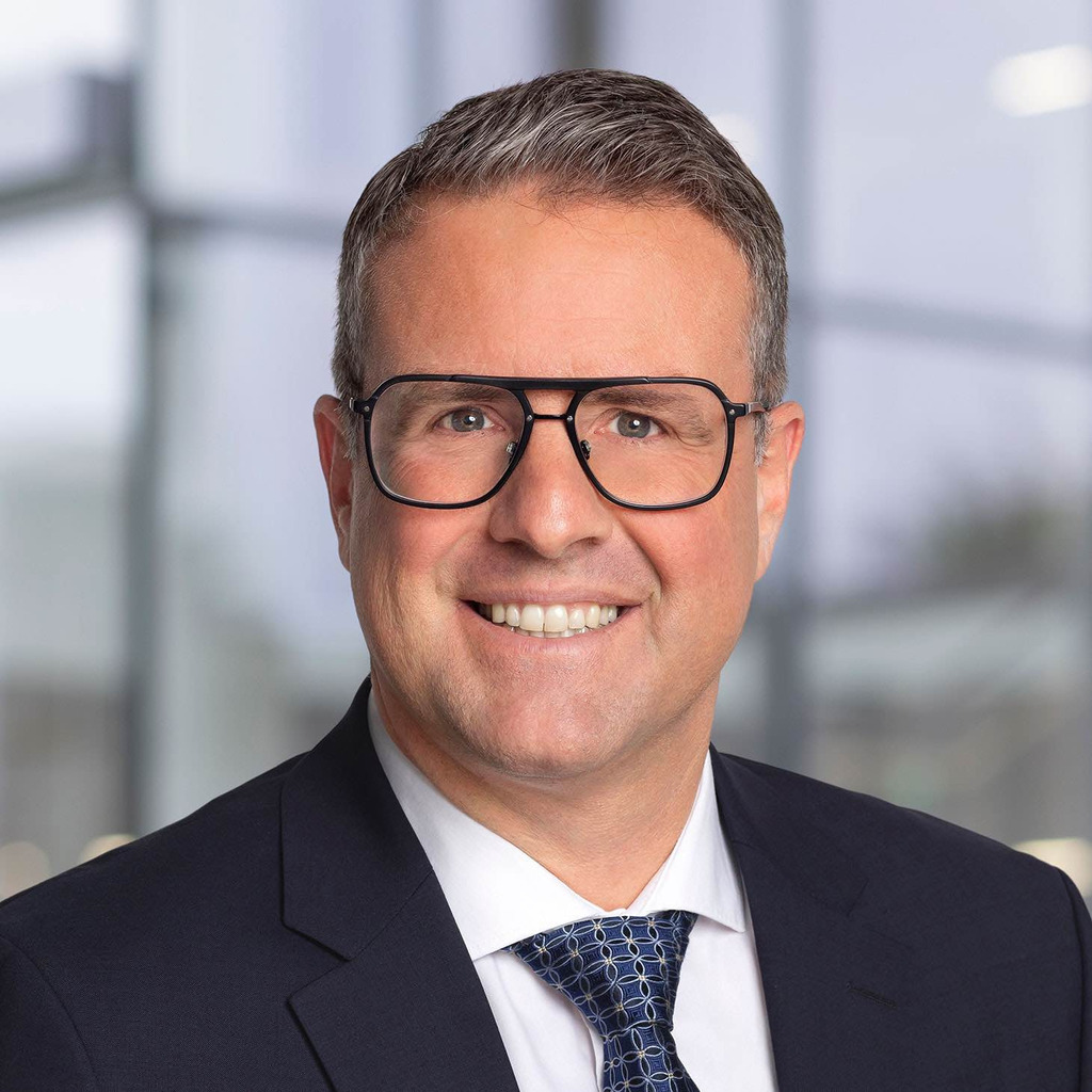 Alexander Hupp - Gebietsdirektor Bayern West - LBS Landesbausparkasse ...