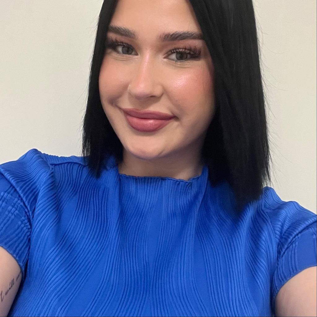 Alissa Jozsa - Servicekraft - Bowling Universum Wien | XING