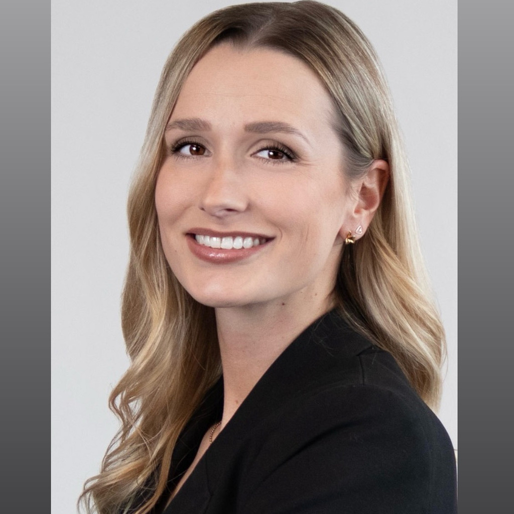 Laura Walter - Firmenkundenberaterin - VR Bank Neu-Ulm eG | XING