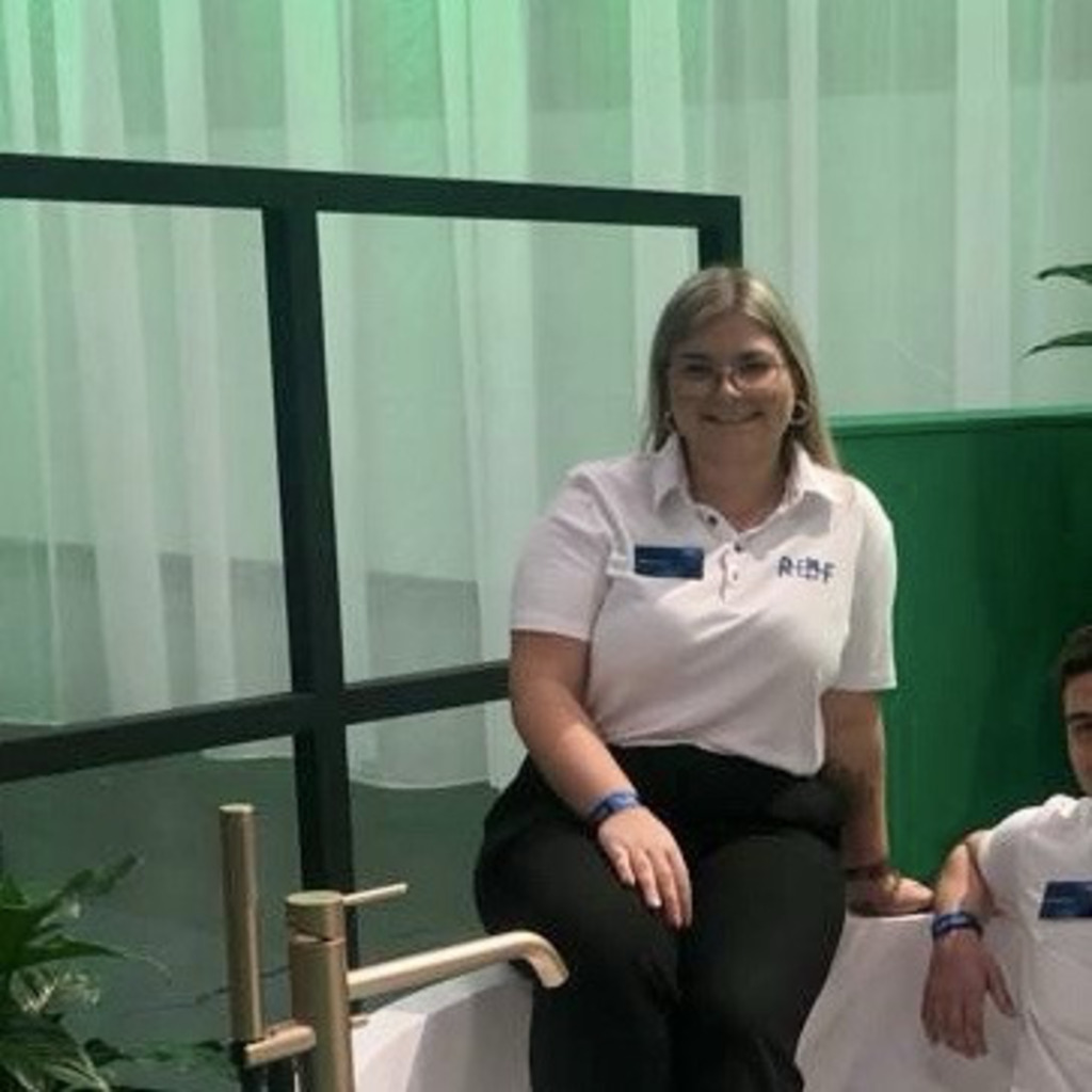 Adelina Stanke - Sachbearbeiter Verkaufsinnendienst - Richter+Frenzel ...